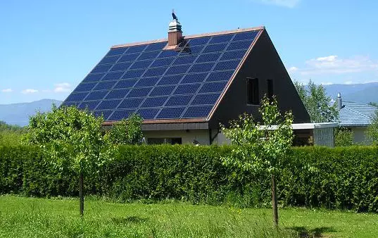 الألواح الشمسية المنزلية