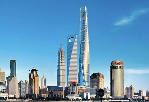 A torre de 632 metros de Shanghai en construción en construción será o edificio máis alto de China