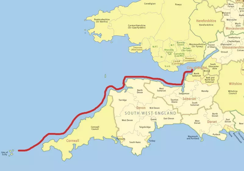 El centro de energía del Salvador del Suroeste sobresale a lo largo de la costa de Bristol a través de Cornualles y a las islas Sillysti