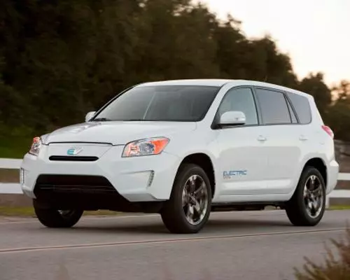 7 Elektriske biler forventet i 2012