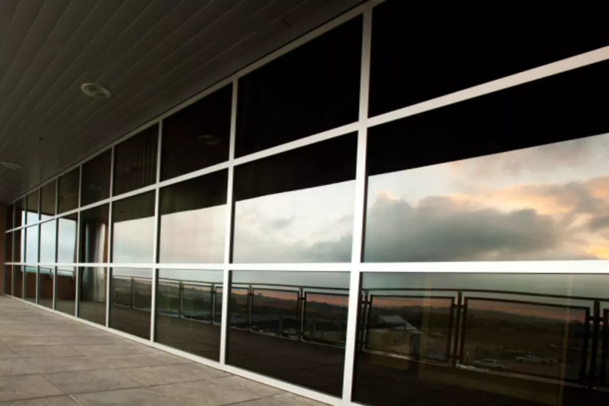 Nye vinduer blev installeret i bygningen af ​​National Renewable Energy Laboratory (USA)
