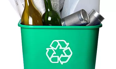 Os factores clave na redución dos residuos resultaron ser unha cerca das súas dúas semanas, unha colección separada de lixo e lixo mixto para a reciclaxe: latas, plástico e papel (dobramento nun recipiente común).