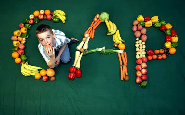 Laŭ la dokumentoj, la buĝeto de unuigita agrikultura politiko malpliiĝos je regulaj prezoj de 57,4 miliardoj da eŭroj en 2013 ĝis 50.2 miliardoj da eŭroj je 2020, kaj estos 33 procentoj de la totala buĝeto