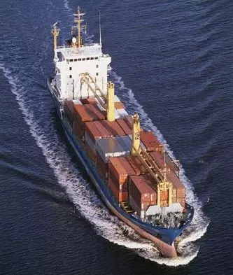 Overgangen af ​​skibe på lavtsynet brændstof forbedrer luftkvaliteten i havne