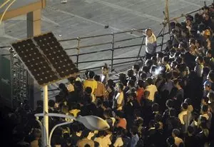 中国关闭抗议后的太阳能电池板的工厂