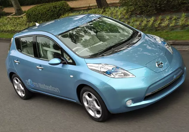 Nissan-Leaf Elektrikli Mobil