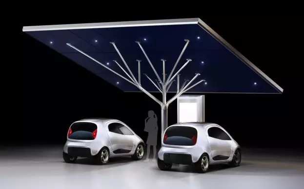 Ηλιακοί συλλέκτες για τη φόρτιση ηλεκτρικών αυτοκινήτων στο χώρο στάθμευσης