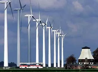 Windturbines op aarde is ongewild onder die inwoners en verdedigers van die natuur