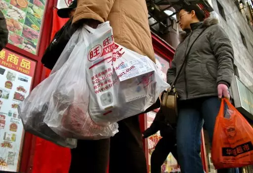 Zgjerimi i "ndalimit të plastikës" në Kinë