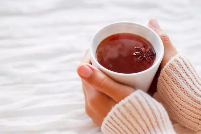12 reasons to drink tea