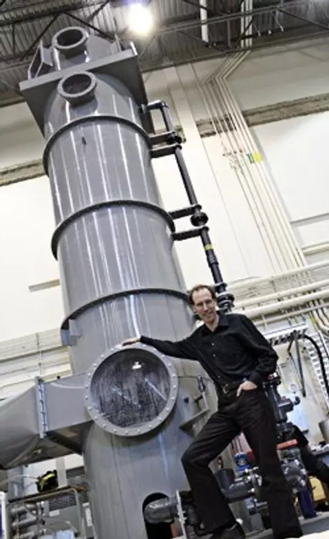Konkurantoj kaj kolegoj Tutmonda Termostato - aparato por kapti CO2 David Keit