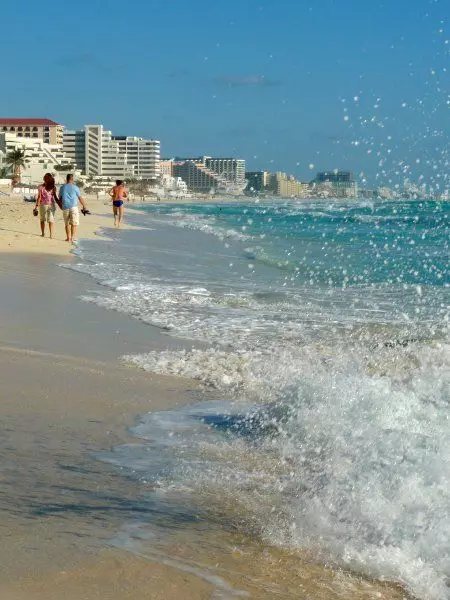 Obyvatelé Karibiku pobřeží Mexika doufají, že kombinují cestovní ruch a ochranu přírody
