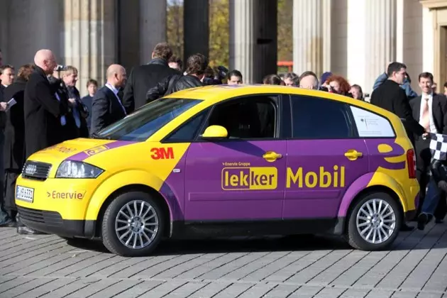 Lekker Mobile bunaithe ar Audi A2 - Carr Leictreach le Réimse Taifead