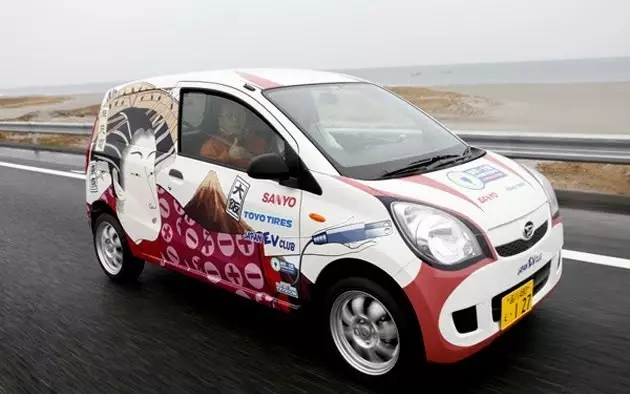Dihatsu Mira - японски държач за електронно превозно средство