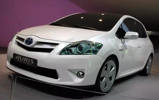 Toyota Auris hibridoa.