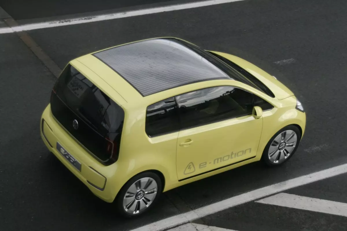 VW E-UP! - Concept with solar battery on the roof