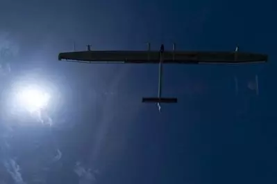 Solar Impulse - першы палёт пілатуемага сонечнага самалёта