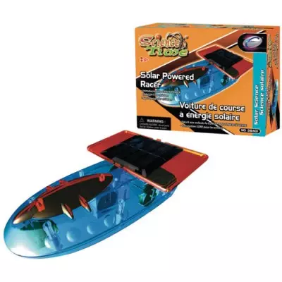 قایق اسباب بازی مسابقه خورشیدی در باتری خورشیدی