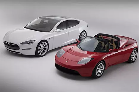 Tesla-моделдик-S & Roadster