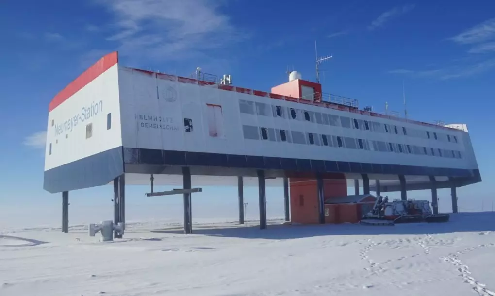 Rumah hijau di Antartika menerima tuaian pertama
